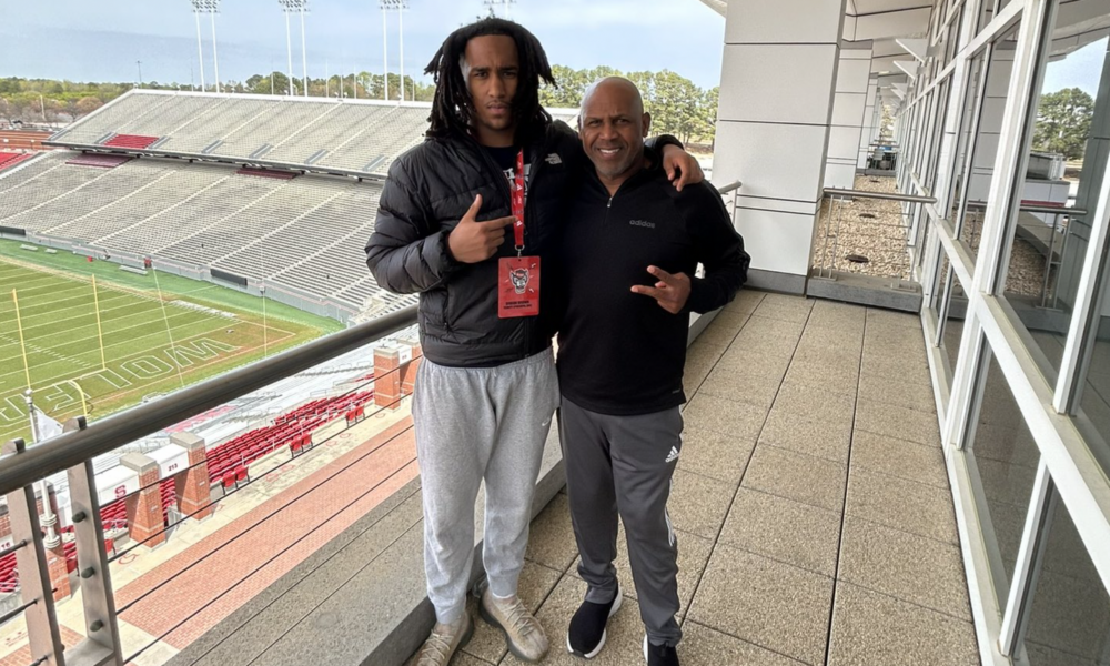 4-Star WR Davion Brown Took an Unofficial Visit to NC State Today ...