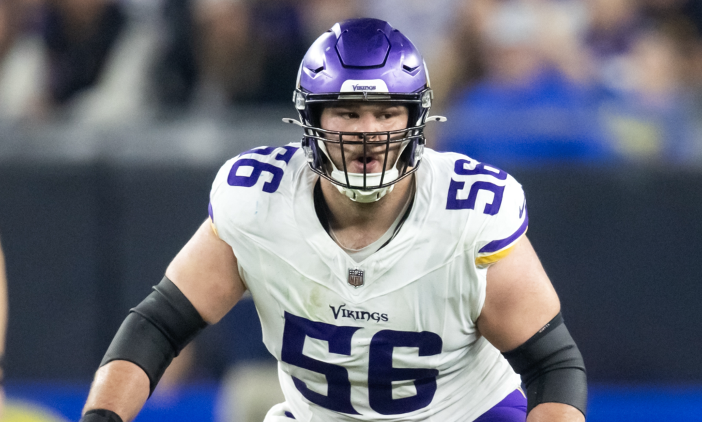 Former NC State All-American Center Garrett Bradbury Signs a 2-Year Deal