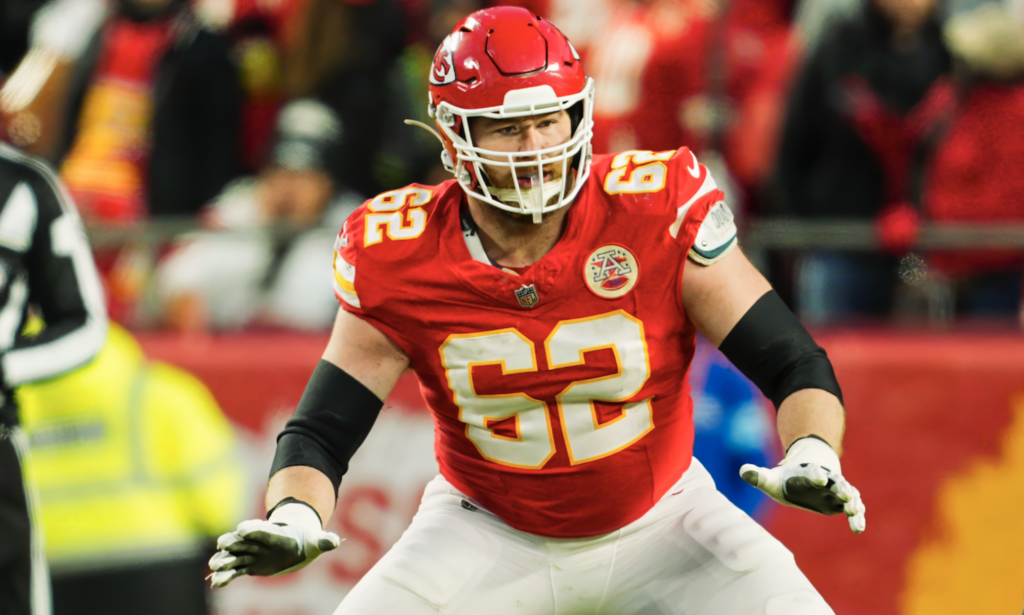 Former NC State All-American OL Joe Thuney Signs 2-Year Extension with ...