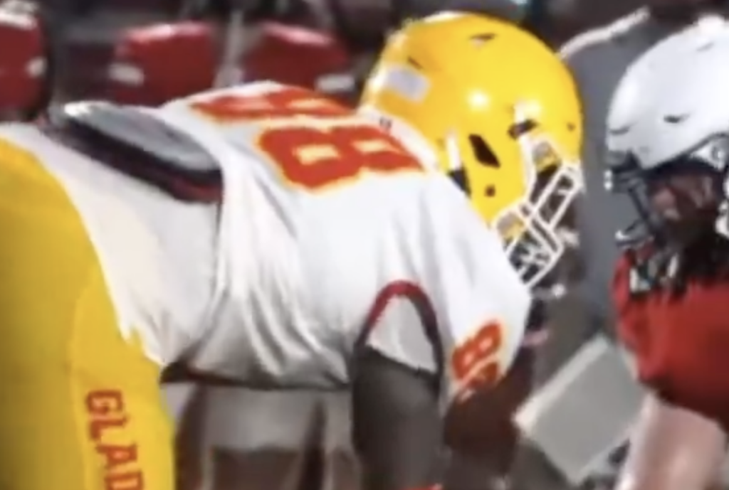 2026 Defensive End Anthony Lonon Jr. has Scheduled an Official Visit to NC